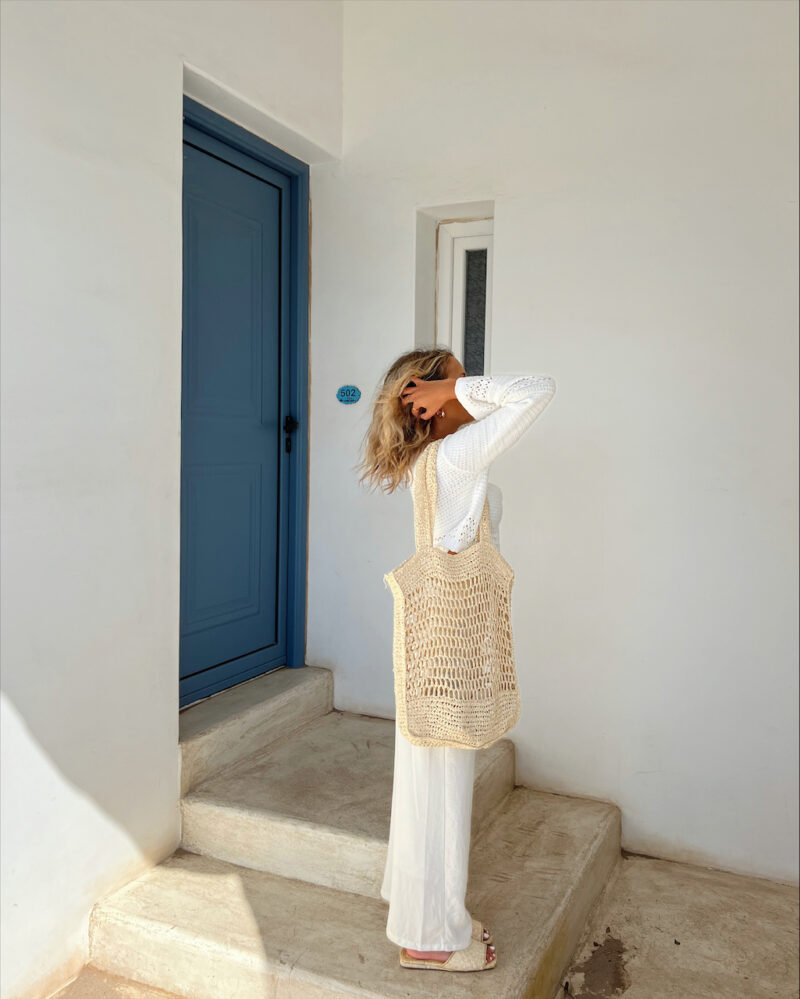 What To Wear In Mykonos, Greece: 9 Outfit Ideas To Wear in October ...